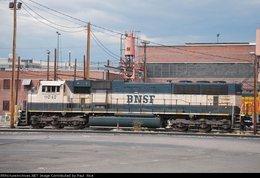BNSF 9747